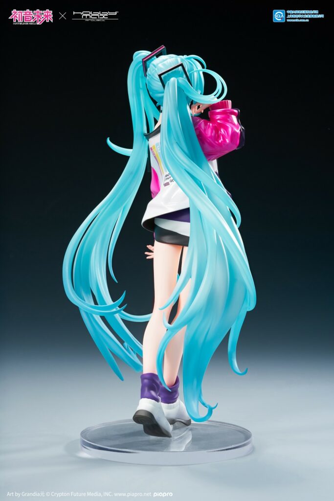 1/7 Scale Fashion Street Ver. Miku Hatsune - VOCALOID Official Statue ...